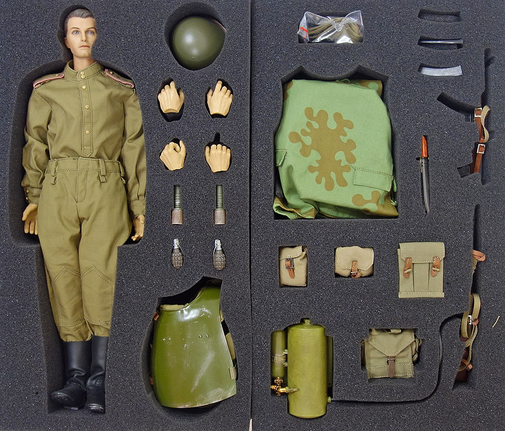 Soviet Red Army Combat Engineer AL100029 - Boxed Figure