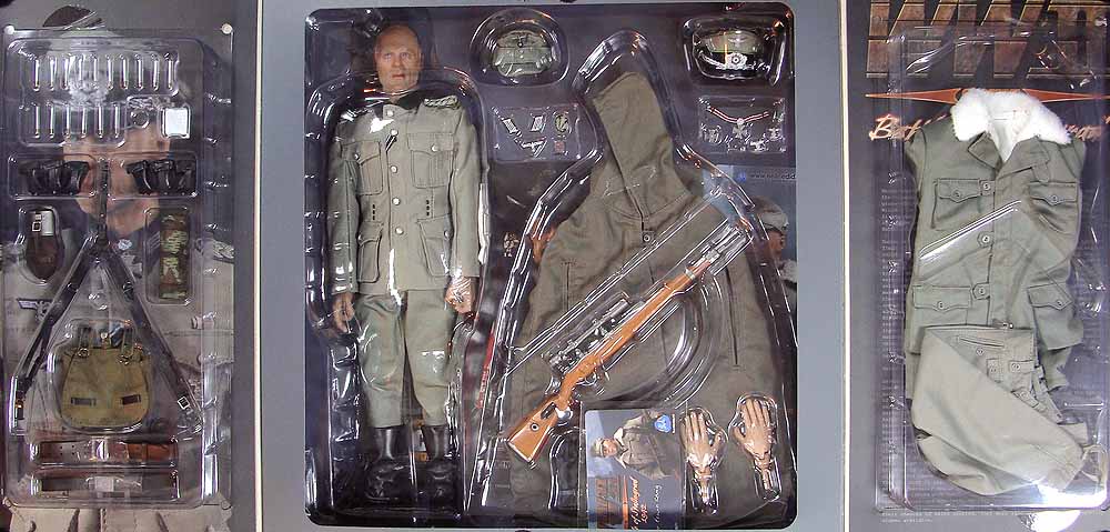 Major Erwin Konig - Boxed Figure **DAMAGED BOX**