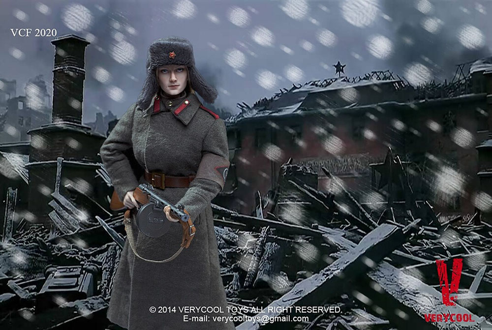 Soviet Red Army Female Soldier - Boxed Figure